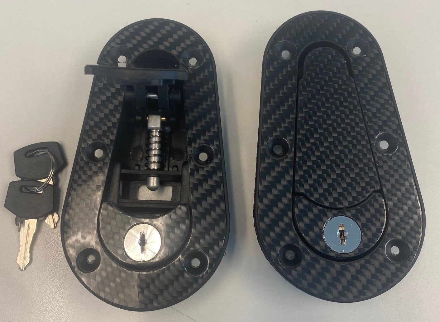 Carbon Fibre Flush Mount Bonnet Pins Lockable – 24 Red Racing